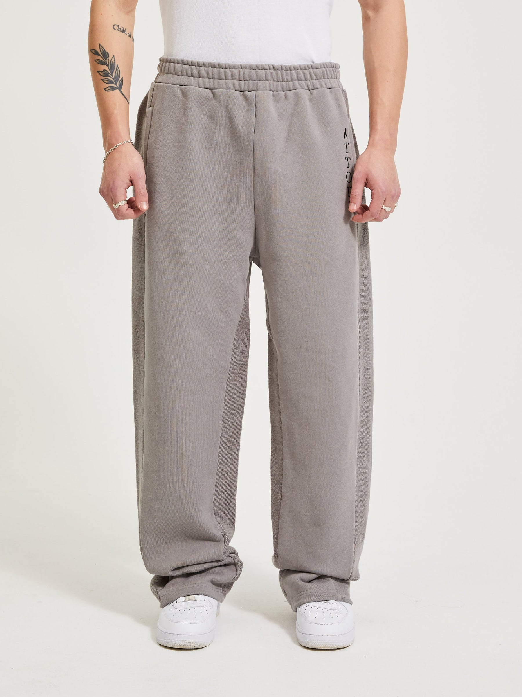 Shop Alle Produkter | Essentials i Eksklusive Materialer
