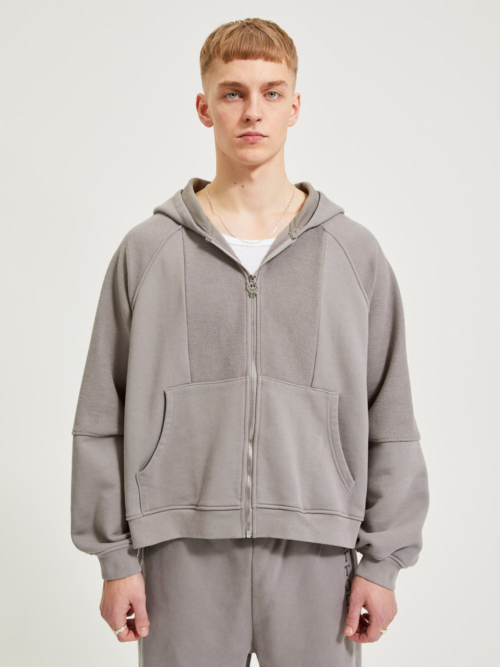 Shop Alle Produkter | Essentials i Eksklusive Materialer